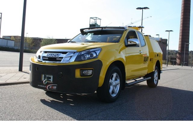 Isuzu D-Max STAUB Hubbrillenfahrzeug Langzeitmiete - BIDaTRUCK